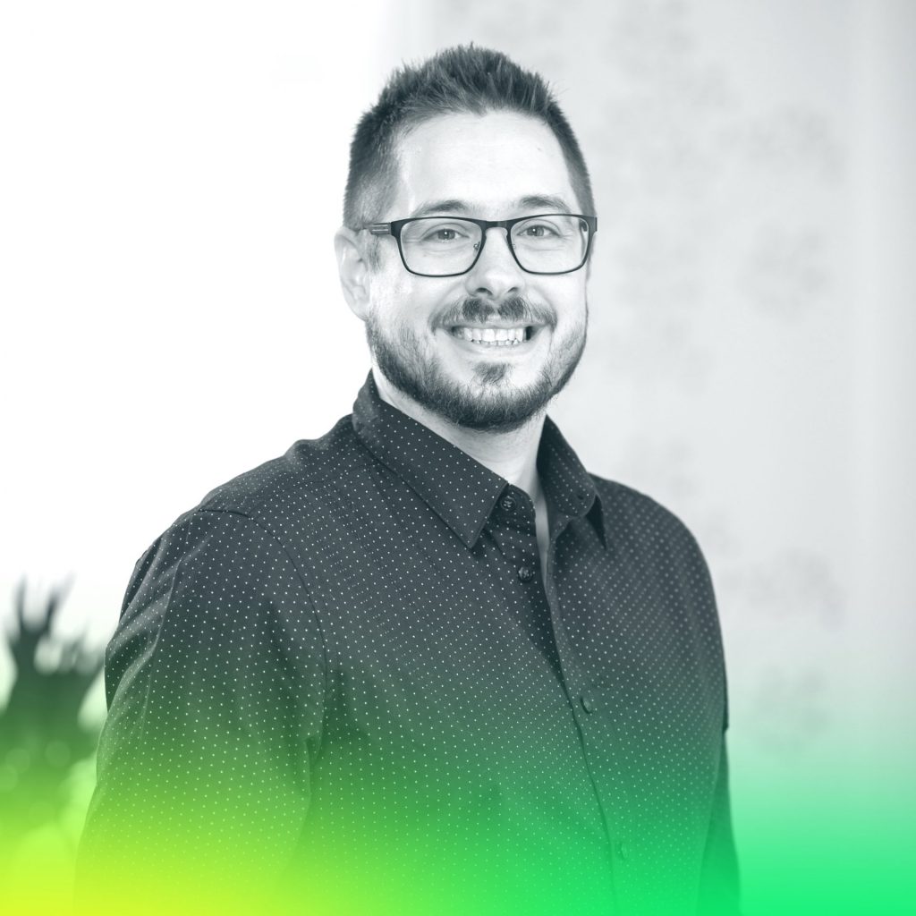 Eric Langlois | Nos Spécialistes | EMBLÈME Communication